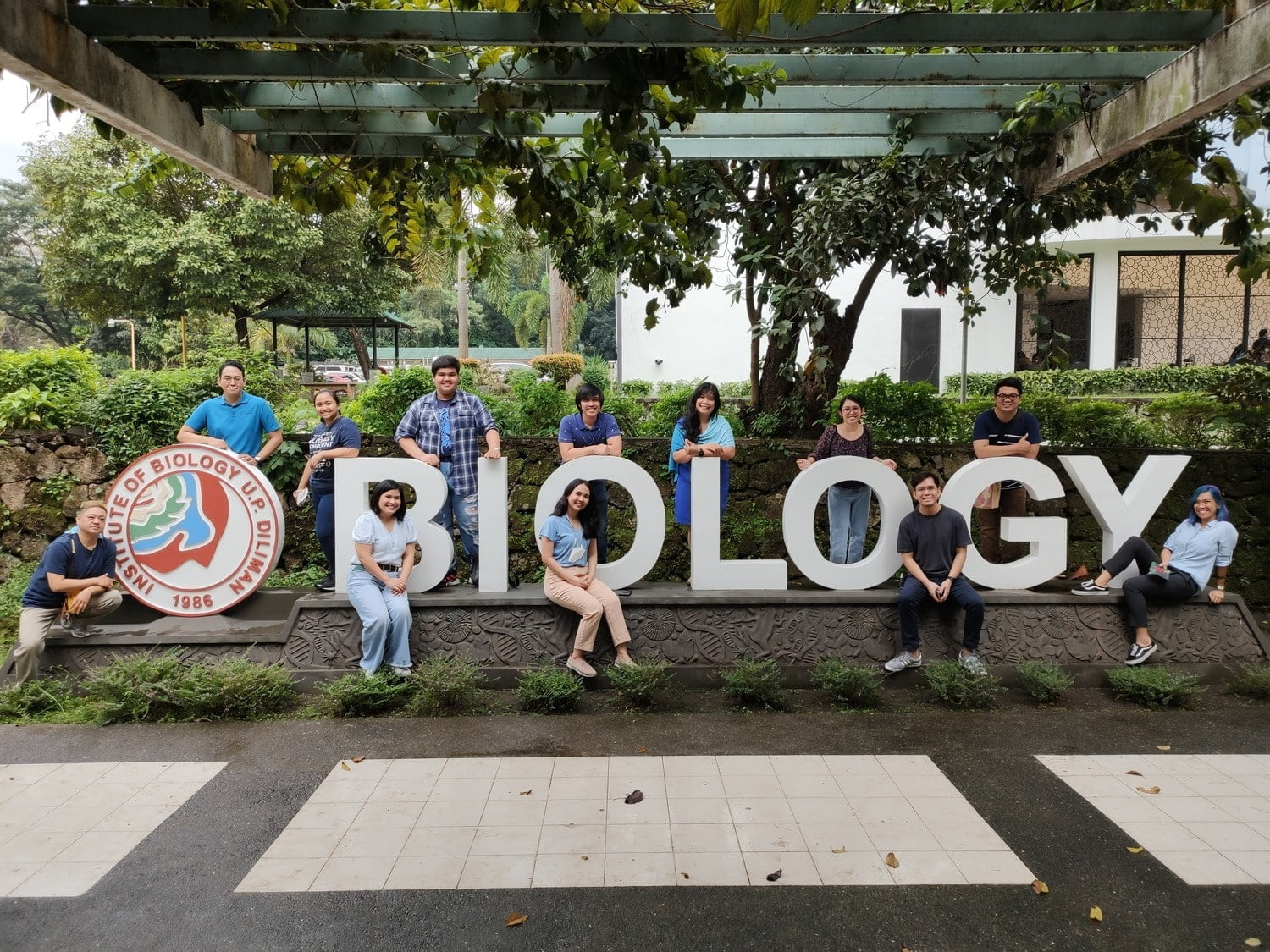 Current Members and Alumni - IRL, Institute of Biology, UP Diliman